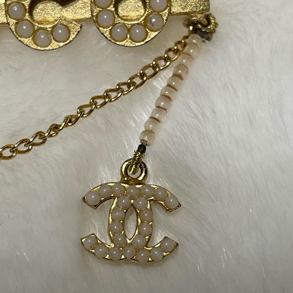 Authentic Vintage Chanel Coco Pearl Pin Brooch - Gem